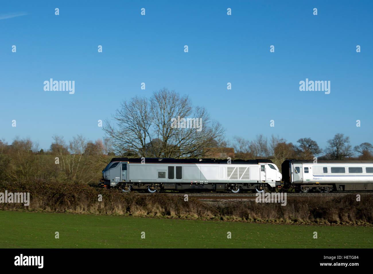 Chiltern Railways Mainline train in winter sunshine, Warwickshire ...