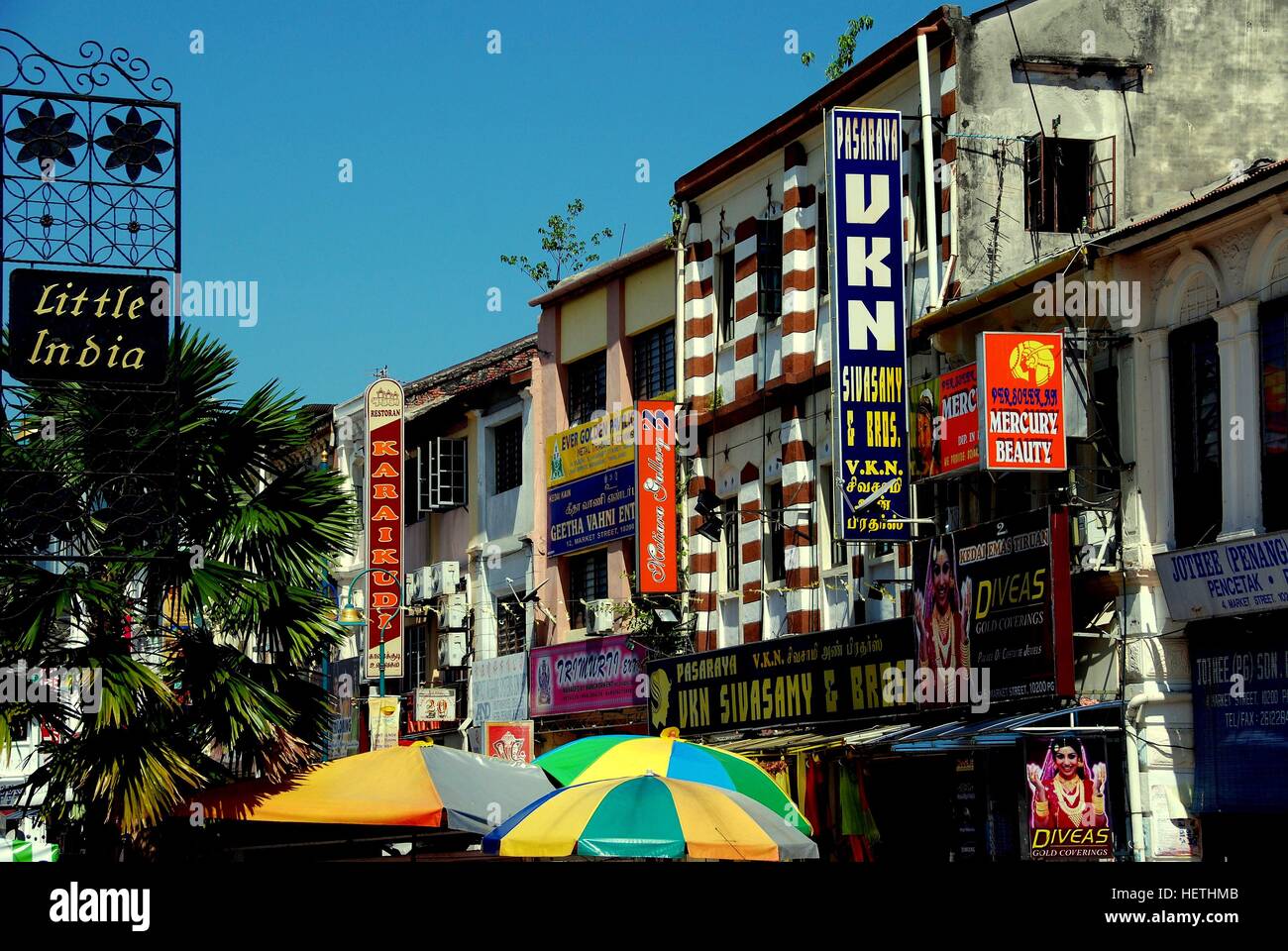 Colourful storefronts hi-res stock photography and images - Alamy