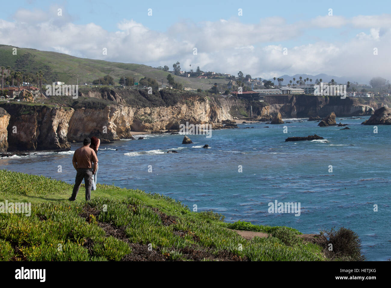 Cliff top view looking south down the Californian coastline at Pismo ...