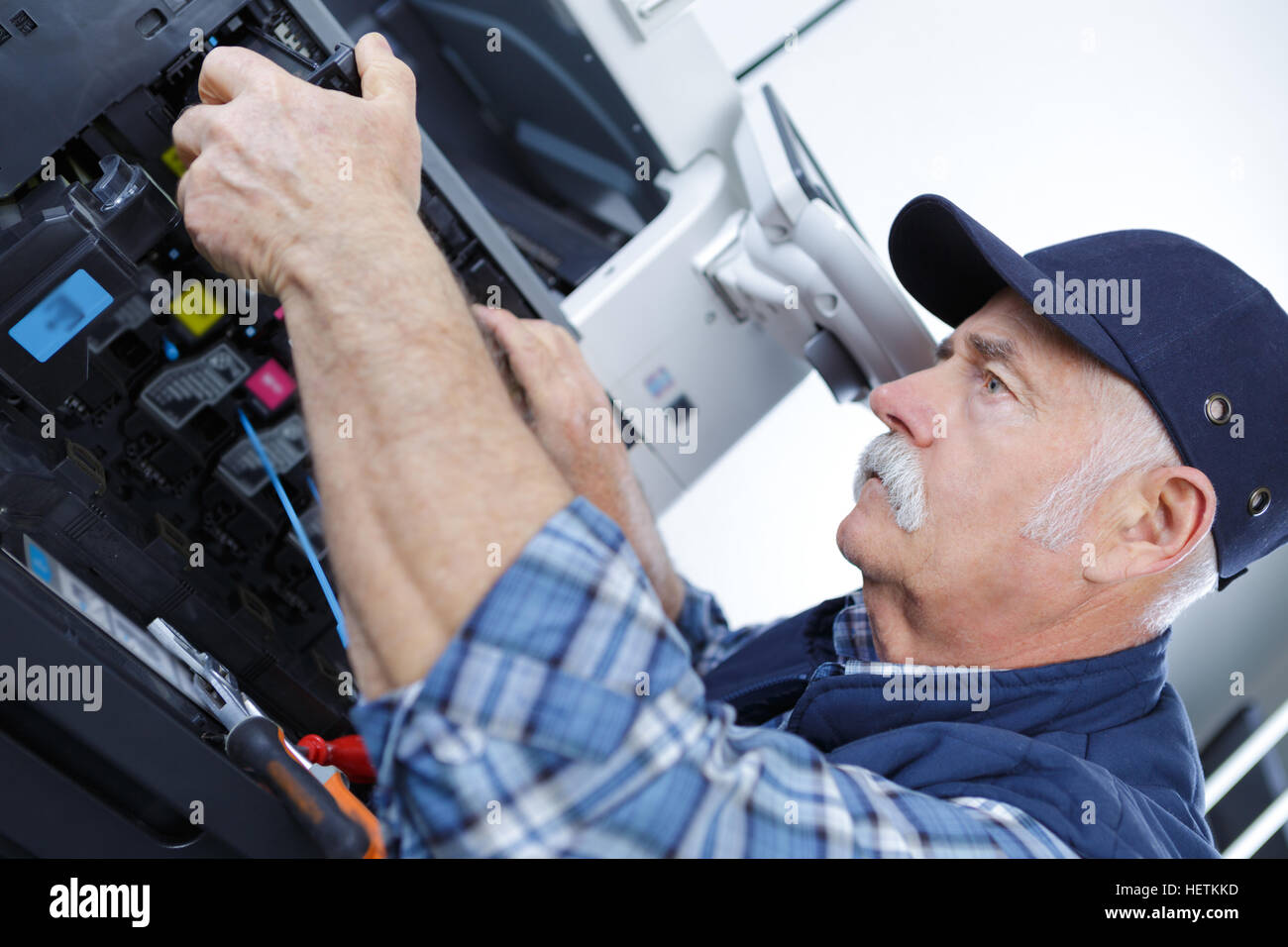 Senior technician hi-res stock photography and images - Alamy