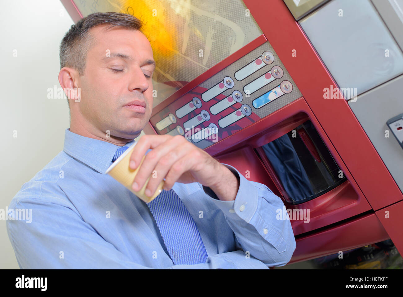 Coffee vending machine work hi-res stock photography and images - Alamy