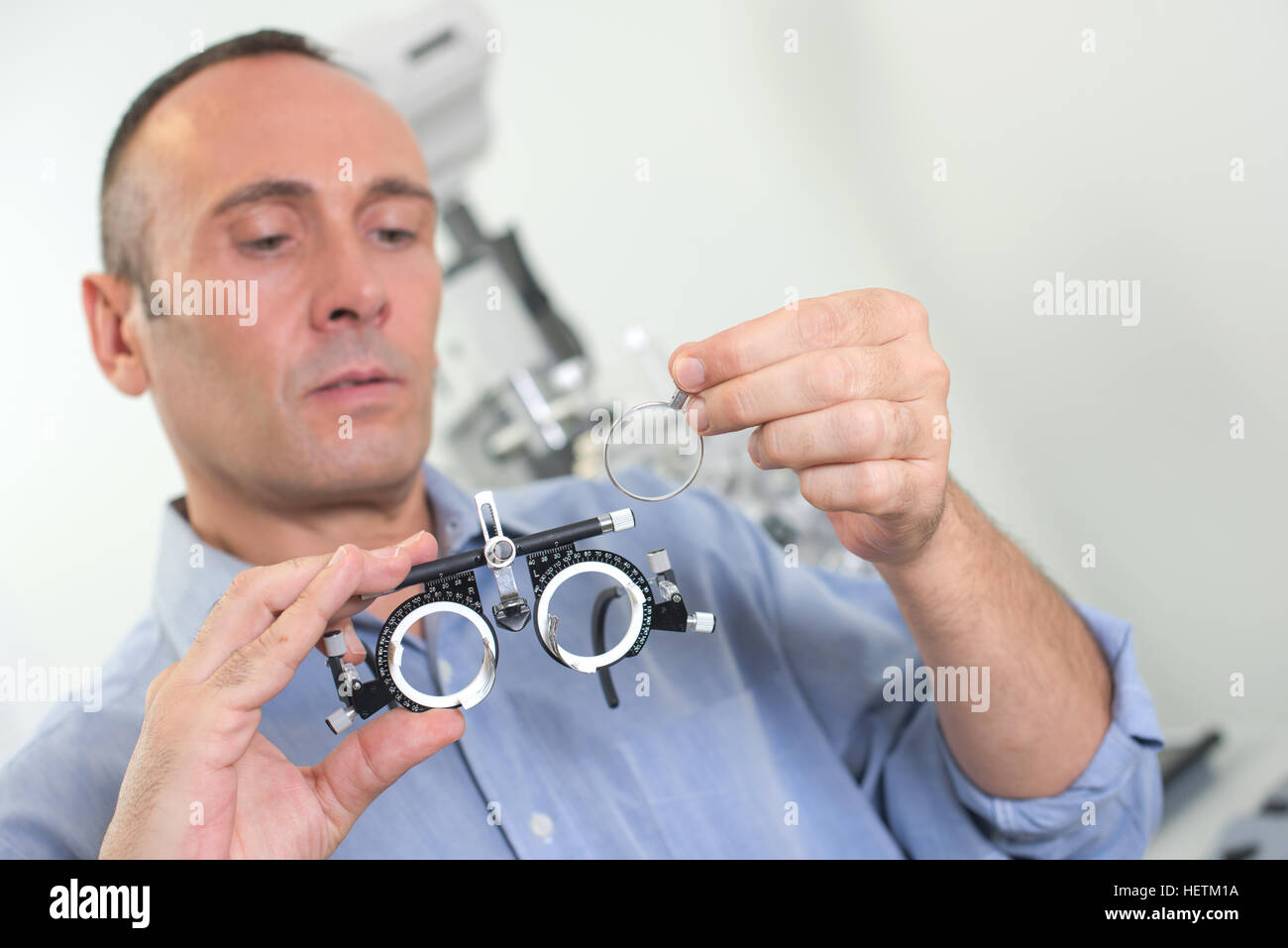 Optician lens hi-res stock photography and images - Alamy