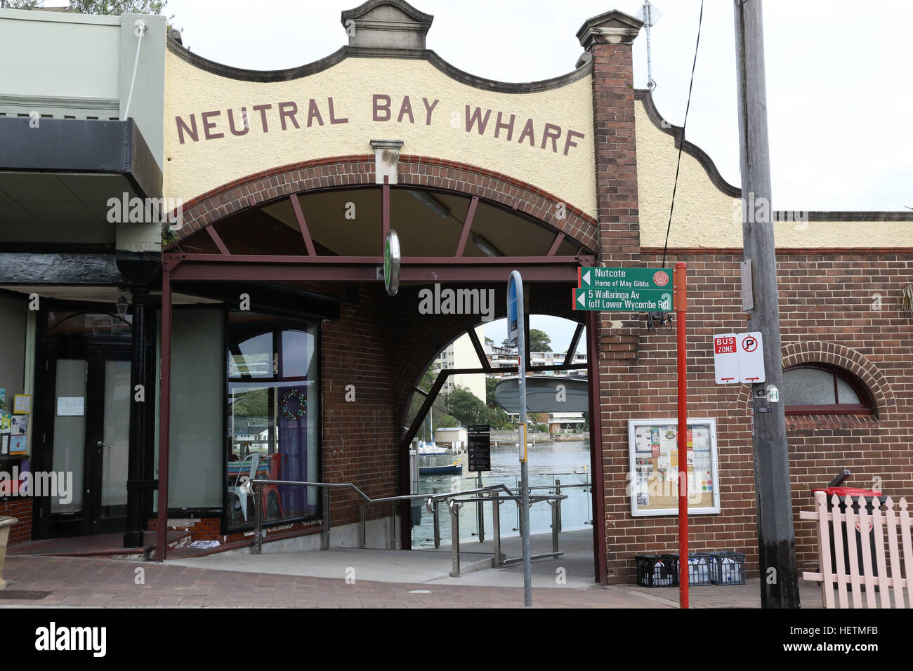 Neutral bay ferry wharf hi-res stock photography and images - Alamy