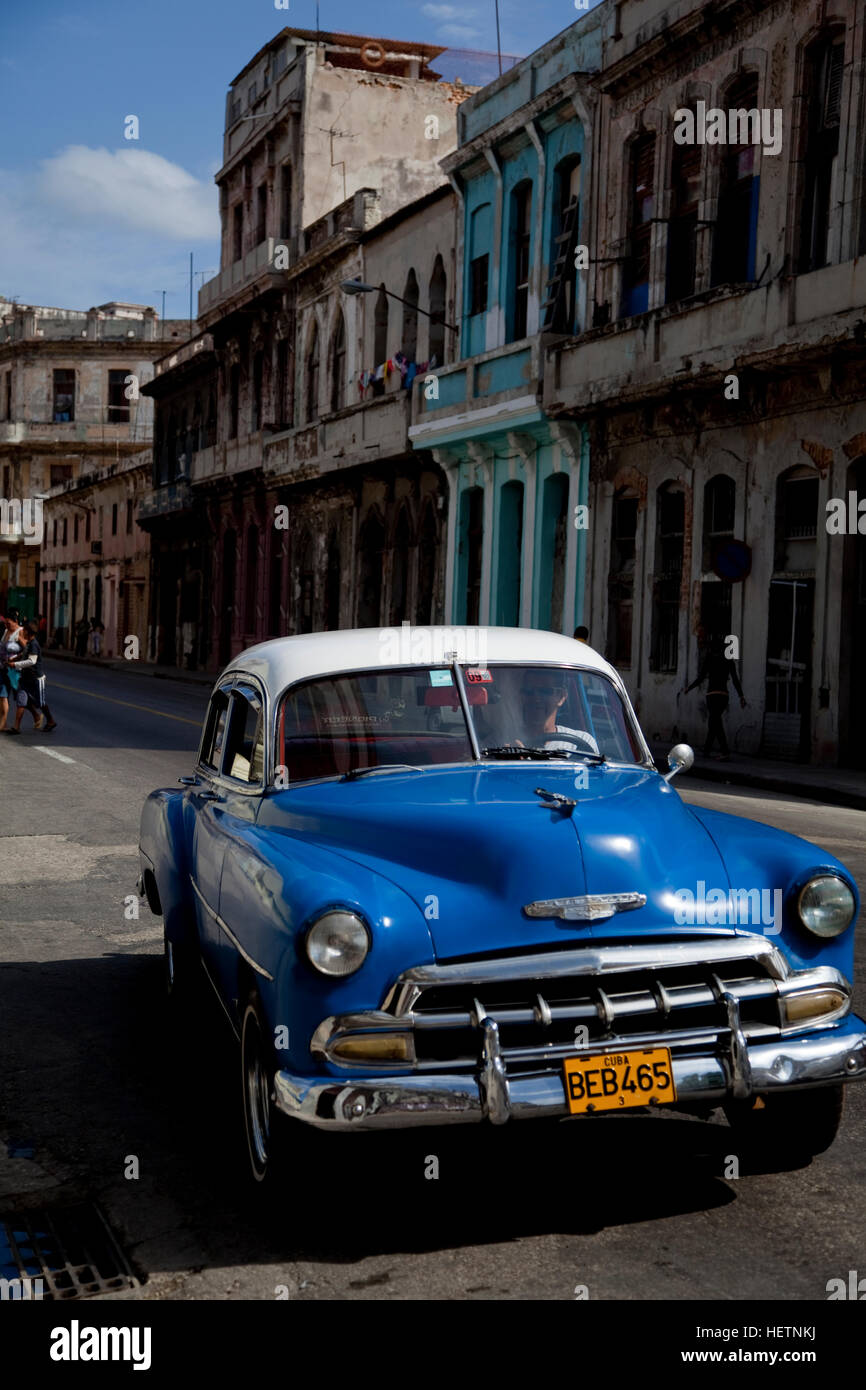 Pastel color cars hi-res stock photography and images - Alamy