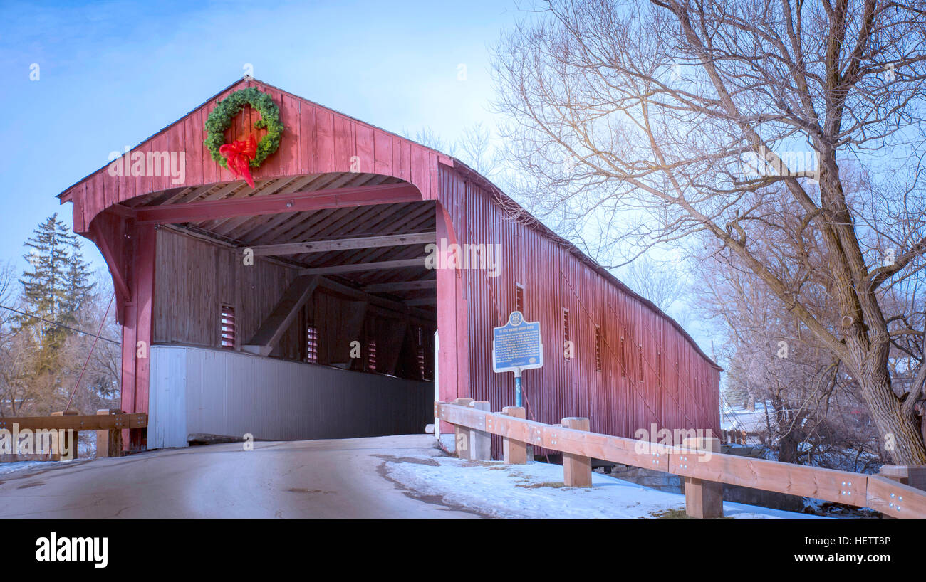 Covered bridge history hi-res stock photography and images - Alamy
