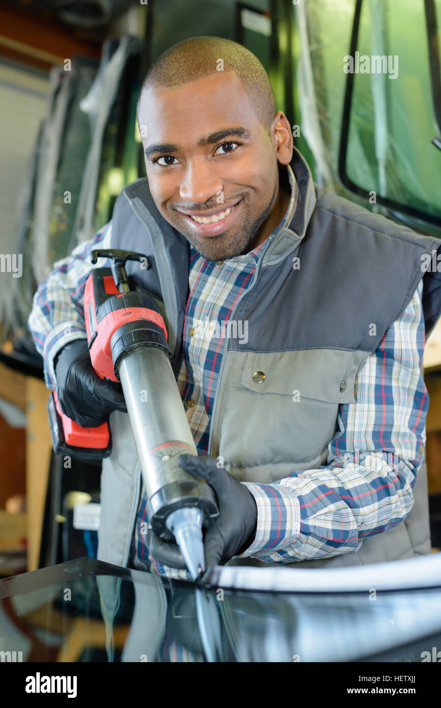 Caulking gun hi-res stock photography and images - Alamy