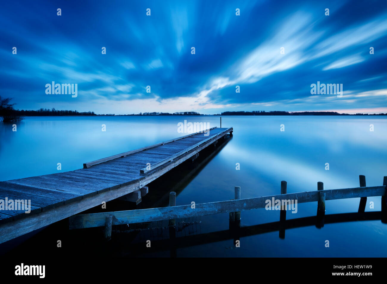 Shutter speed hi-res stock photography and images - Alamy