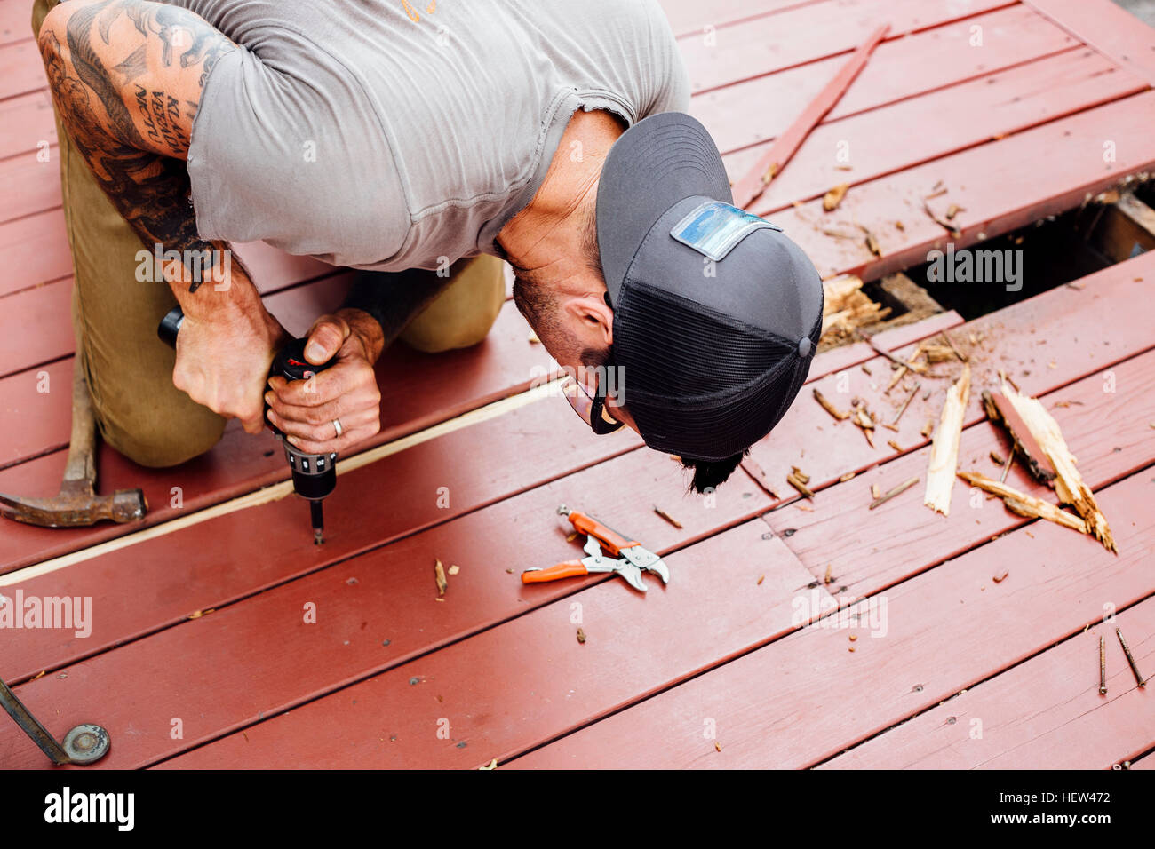 Wood deck splinter hi-res stock photography and images - Alamy