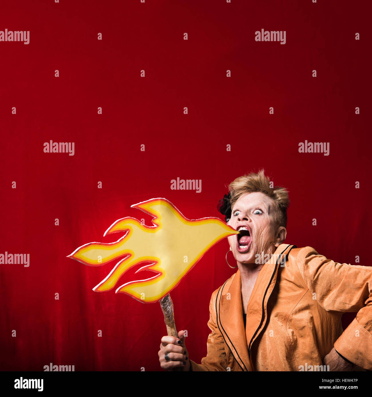 Cardboard cutout woman hi-res stock photography and images - Alamy