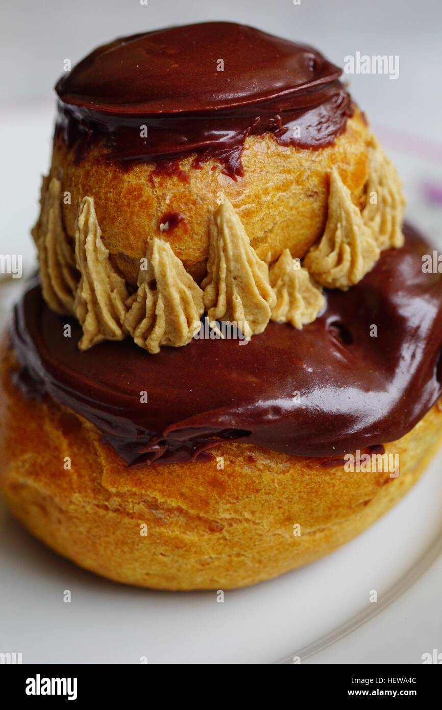 Religieuse french pastry hi-res stock photography and images - Alamy