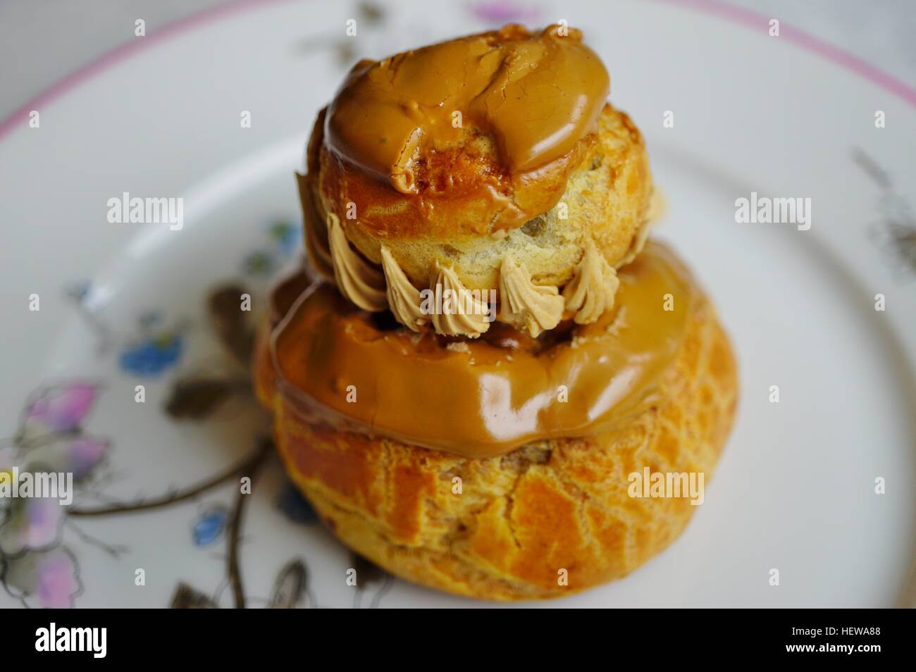 Religieuse french pastry hi-res stock photography and images - Alamy