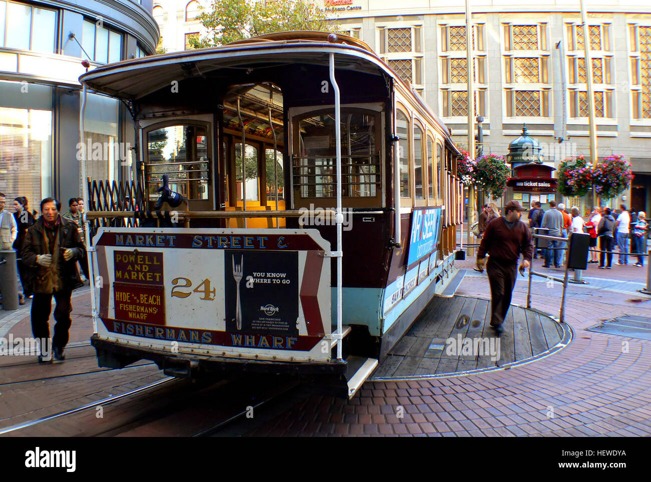 Stand awhile at Powell and Market Sts and spot arriving cable-car ...