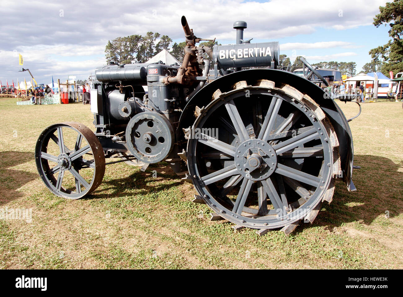 Case threshing machine hi-res stock photography and images - Alamy