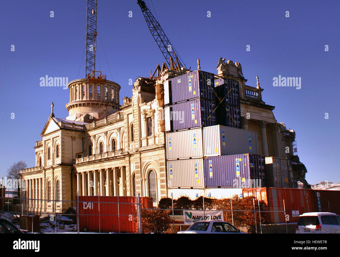 Damaged shipping containers hi-res stock photography and images - Alamy