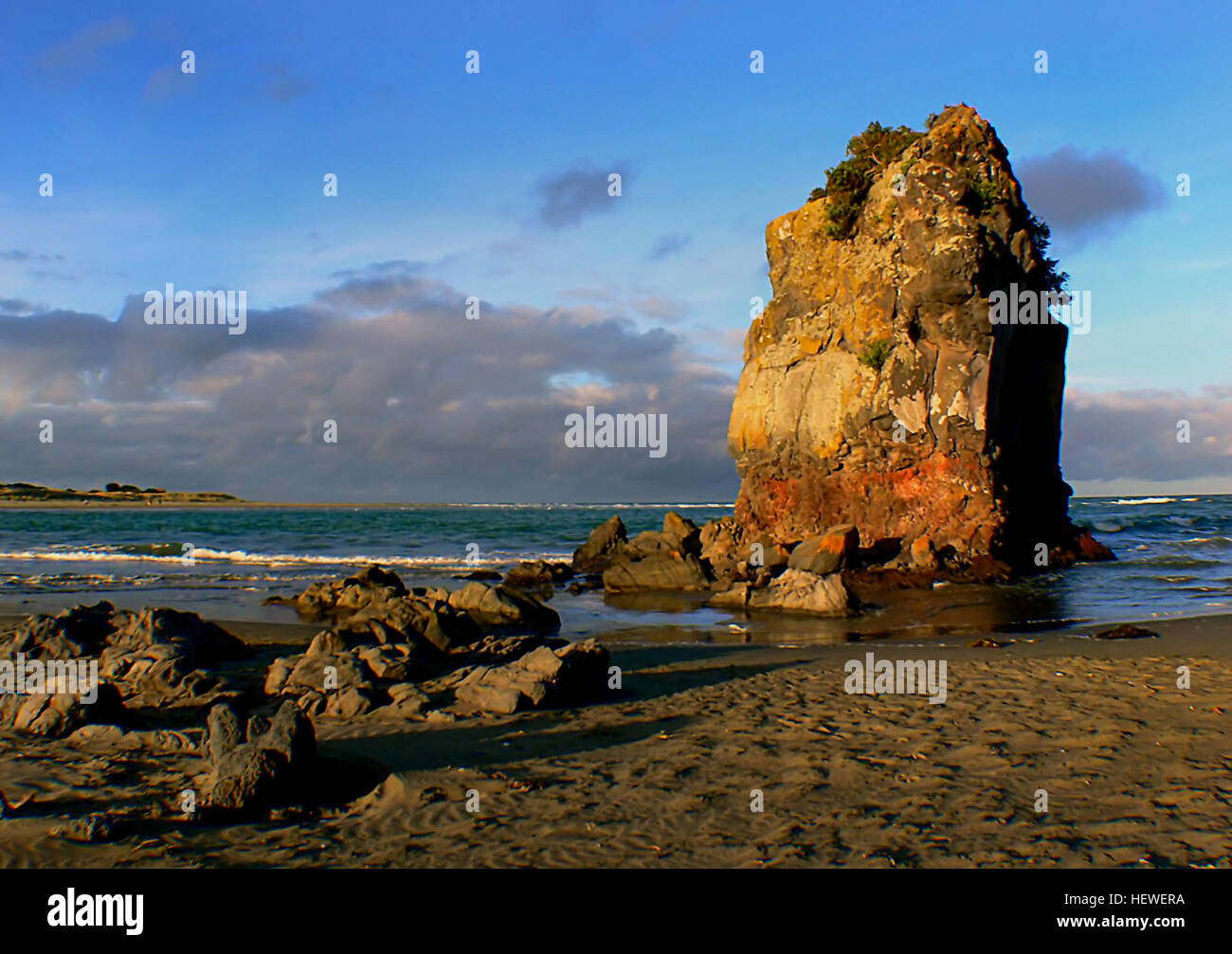 Mine beach new zealand hi-res stock photography and images - Alamy