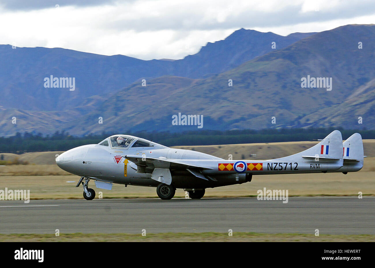 De Havilland Vampire The Vampire was the first UK's single-engine jet ...