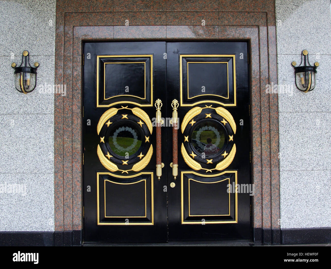 The Royal Regalia Building in Bandar Seri Begawan, Brunei, is famous ...