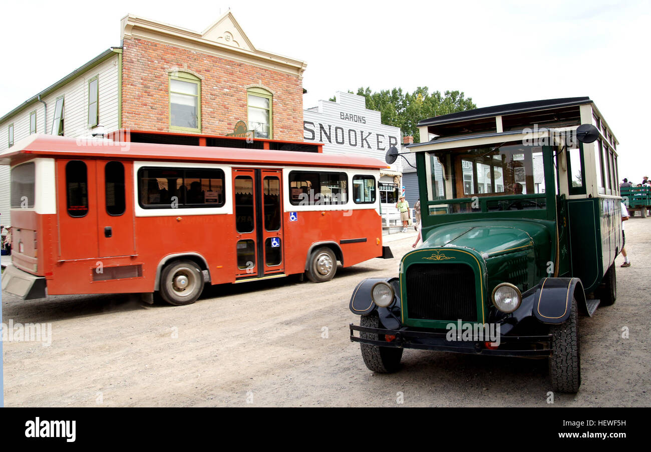 Calgary buses hi-res stock photography and images - Alamy