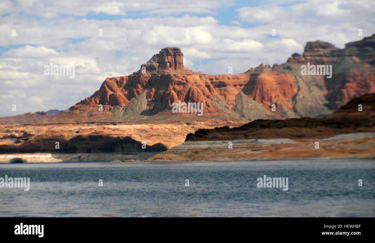 A photograph of Lake Powell and the Rainbow Bridge National Monument in ...