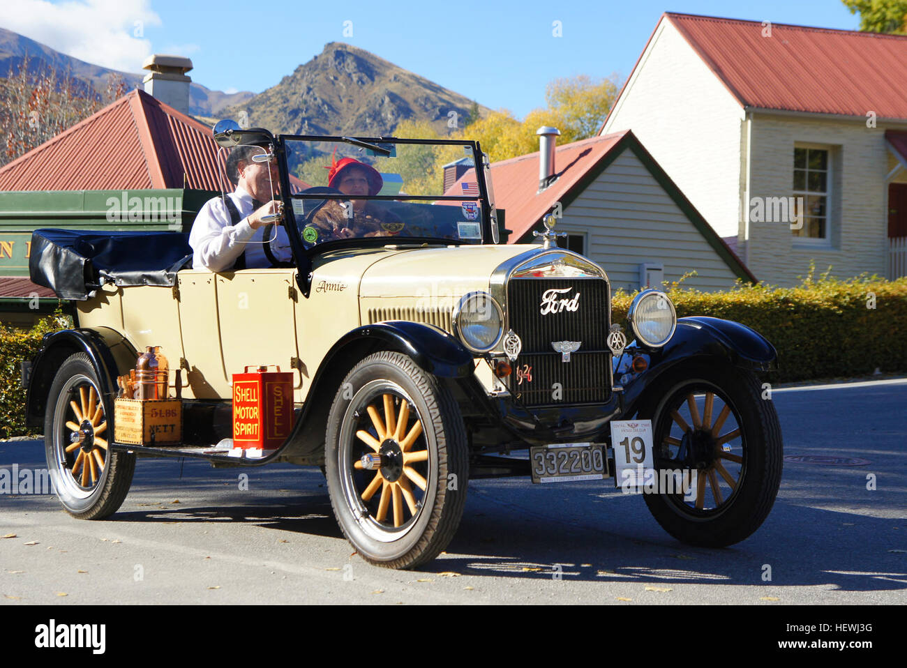 Ford model t assembly line hi-res stock photography and images - Alamy
