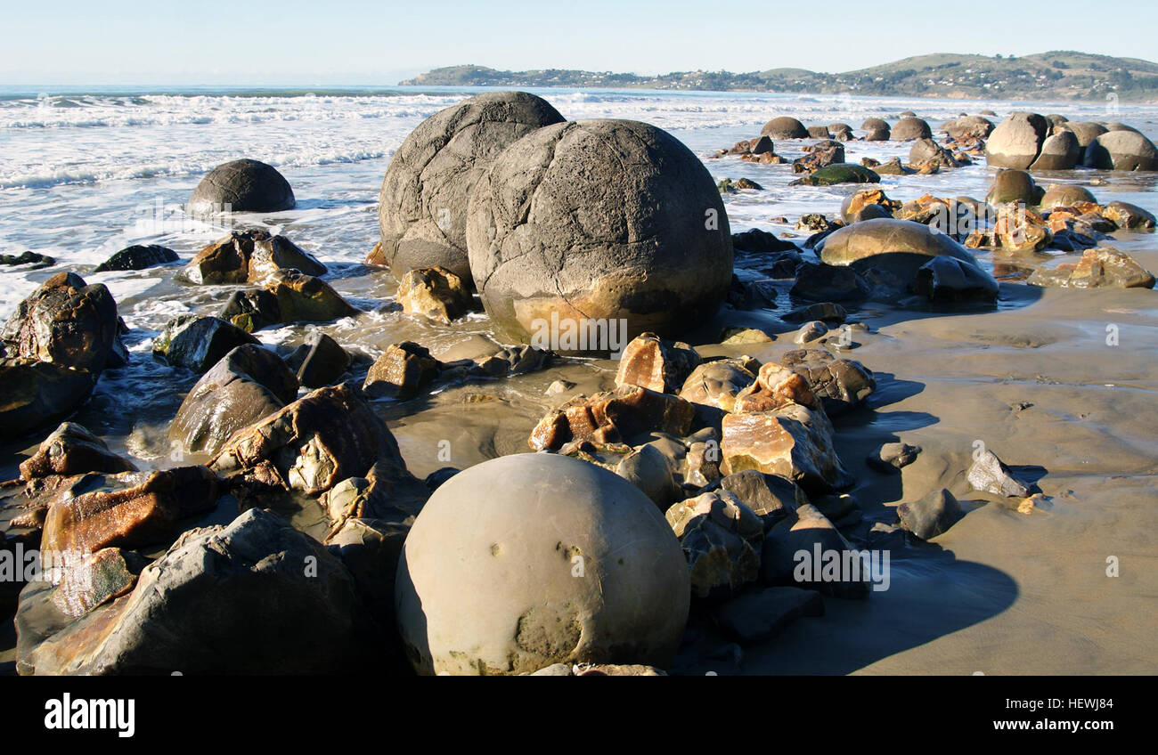 Unusually large spherical boulders lying hi-res stock photography and ...