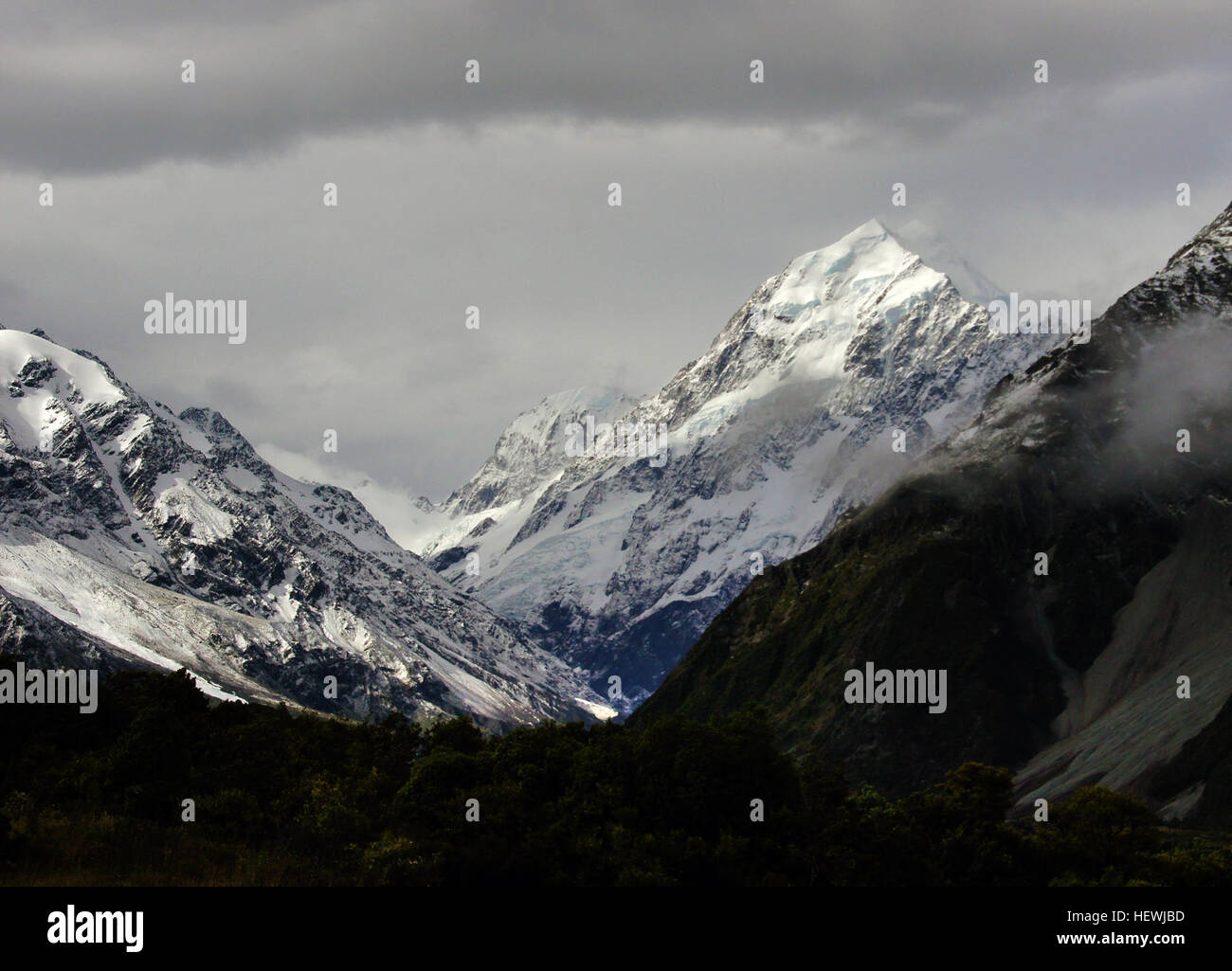 Aoraki/Mount Cook, New Zealand's highest peak, is illuminated by the ...
