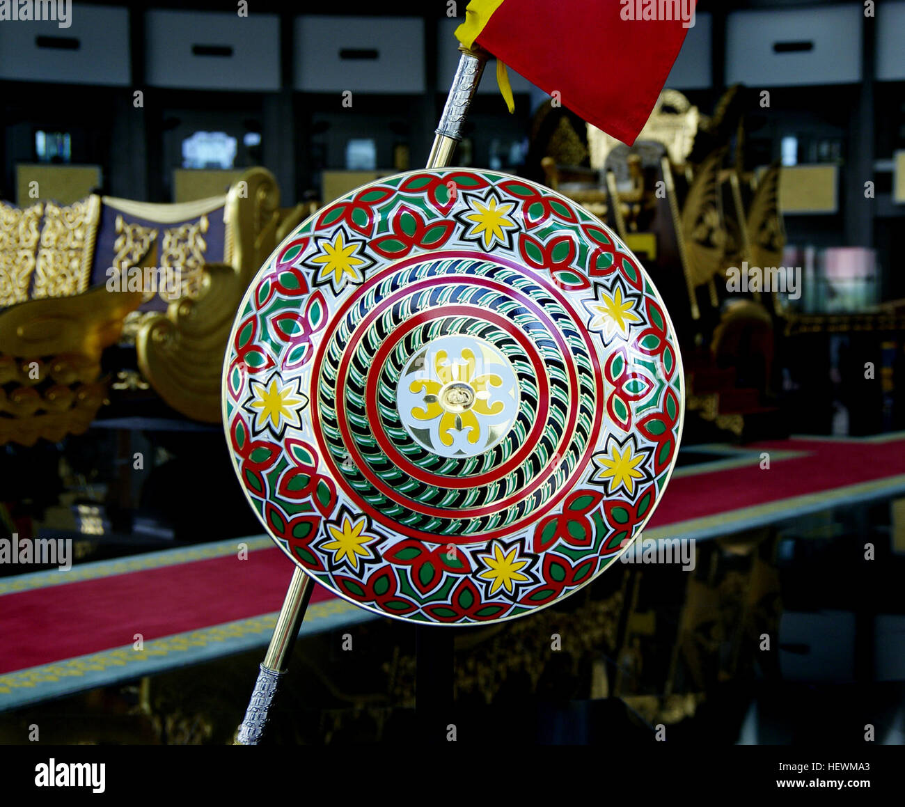 Royal regalia hi-res stock photography and images - Alamy