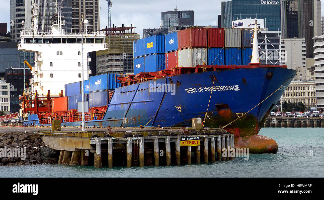 100 tonnes hi-res stock photography and images - Alamy
