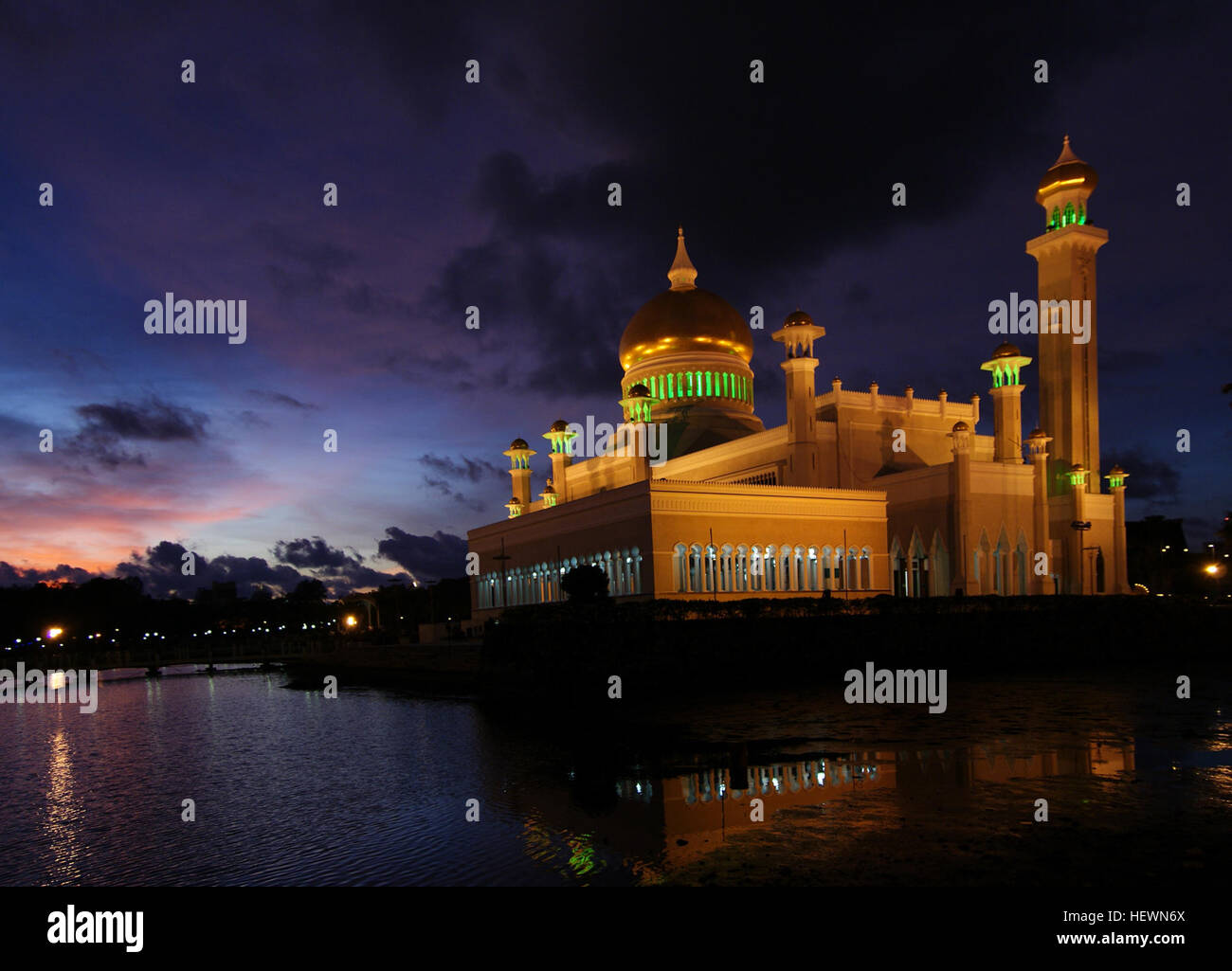 The Sultan Omar Ali Saifuddin Mosque in Bandar Seri Begawan, Brunei, is ...