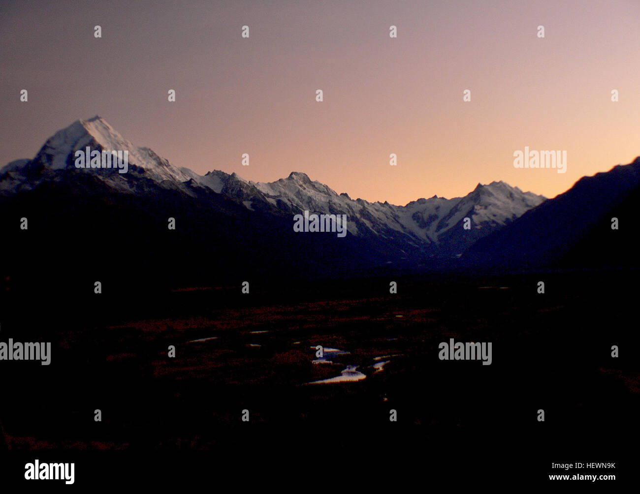Stunning view mount cook hi-res stock photography and images - Alamy