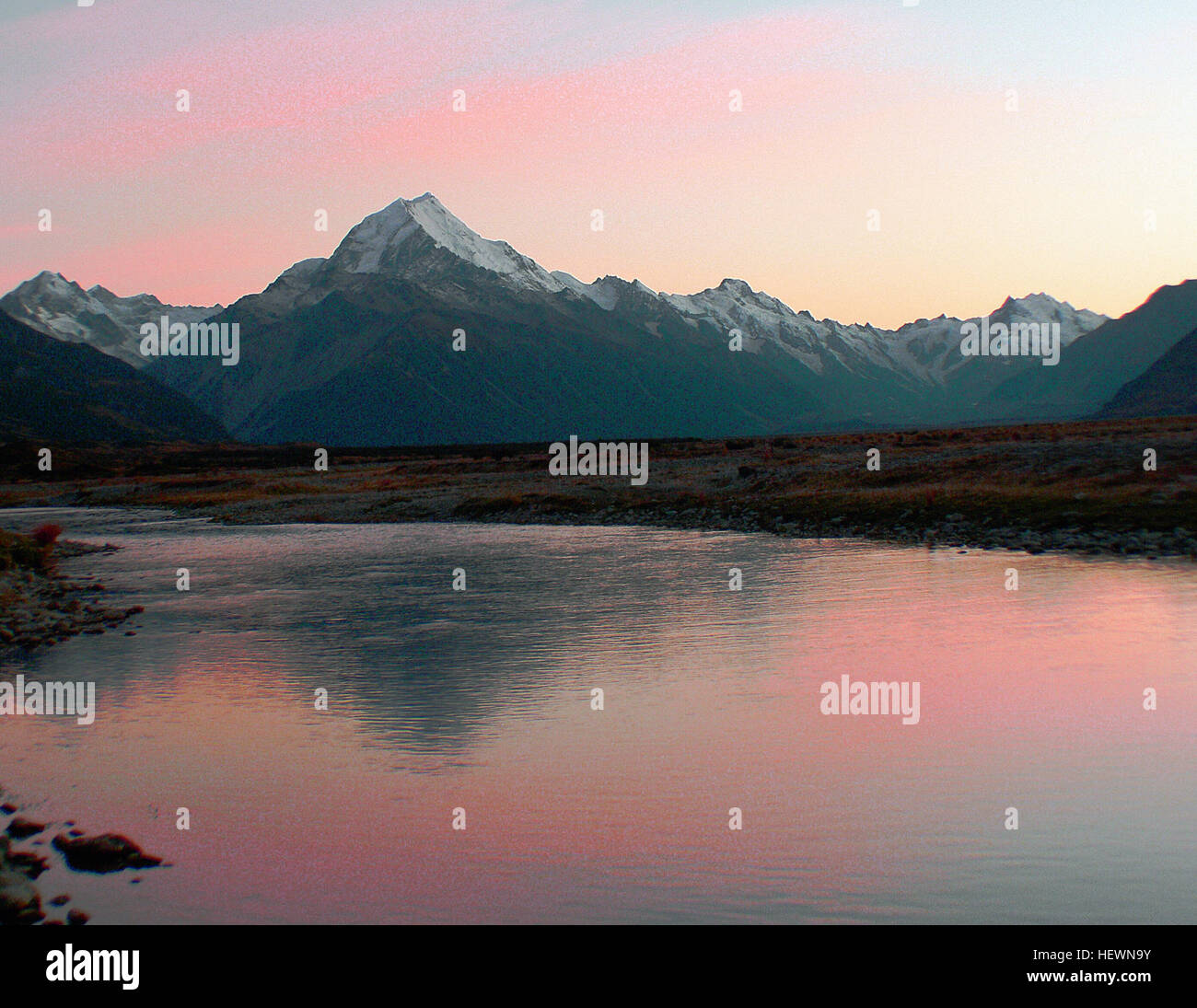 The first ascent mount cook hi-res stock photography and images - Alamy