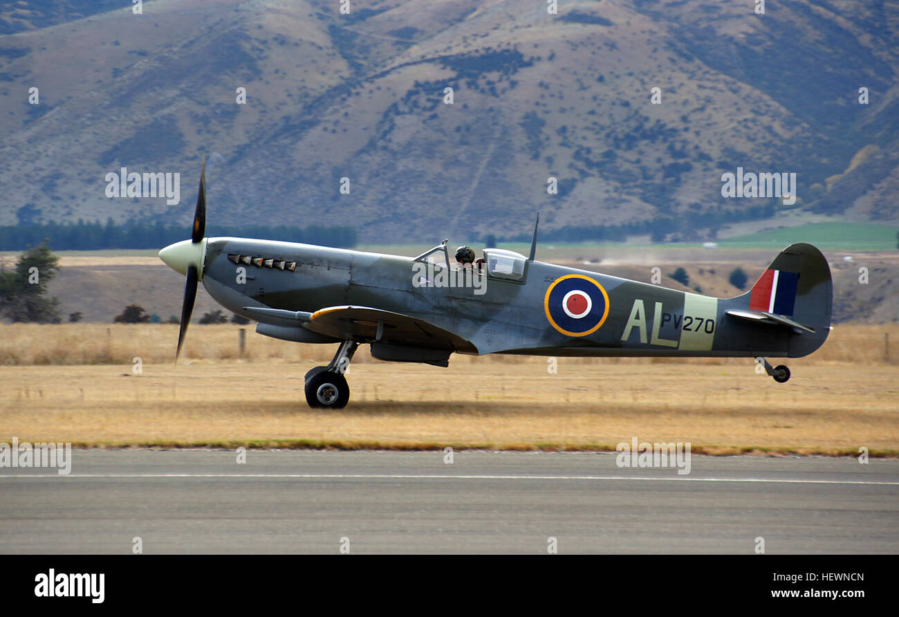 Wwii production hi-res stock photography and images - Alamy