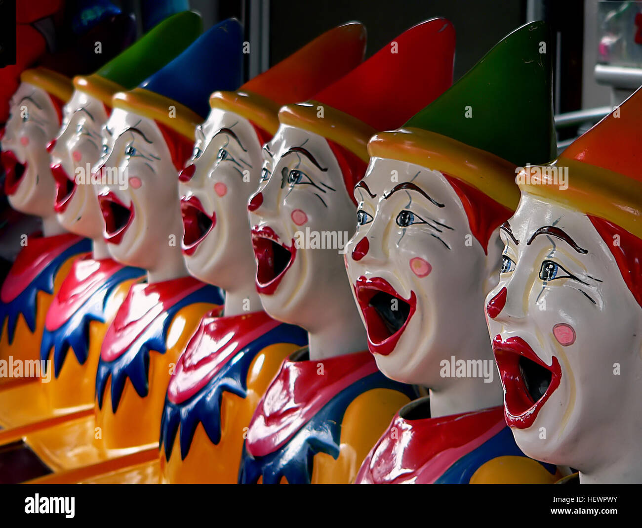 Line of clowns hi-res stock photography and images - Alamy