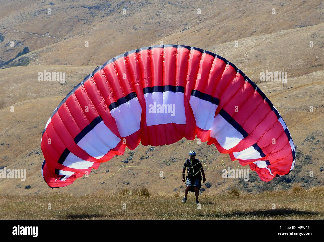 Foot launched glider aircraft with no rigid primary structure hi-res ...