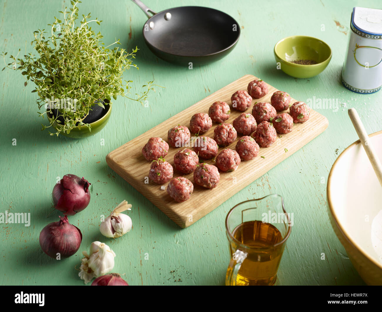 Raw board hi-res stock photography and images - Alamy