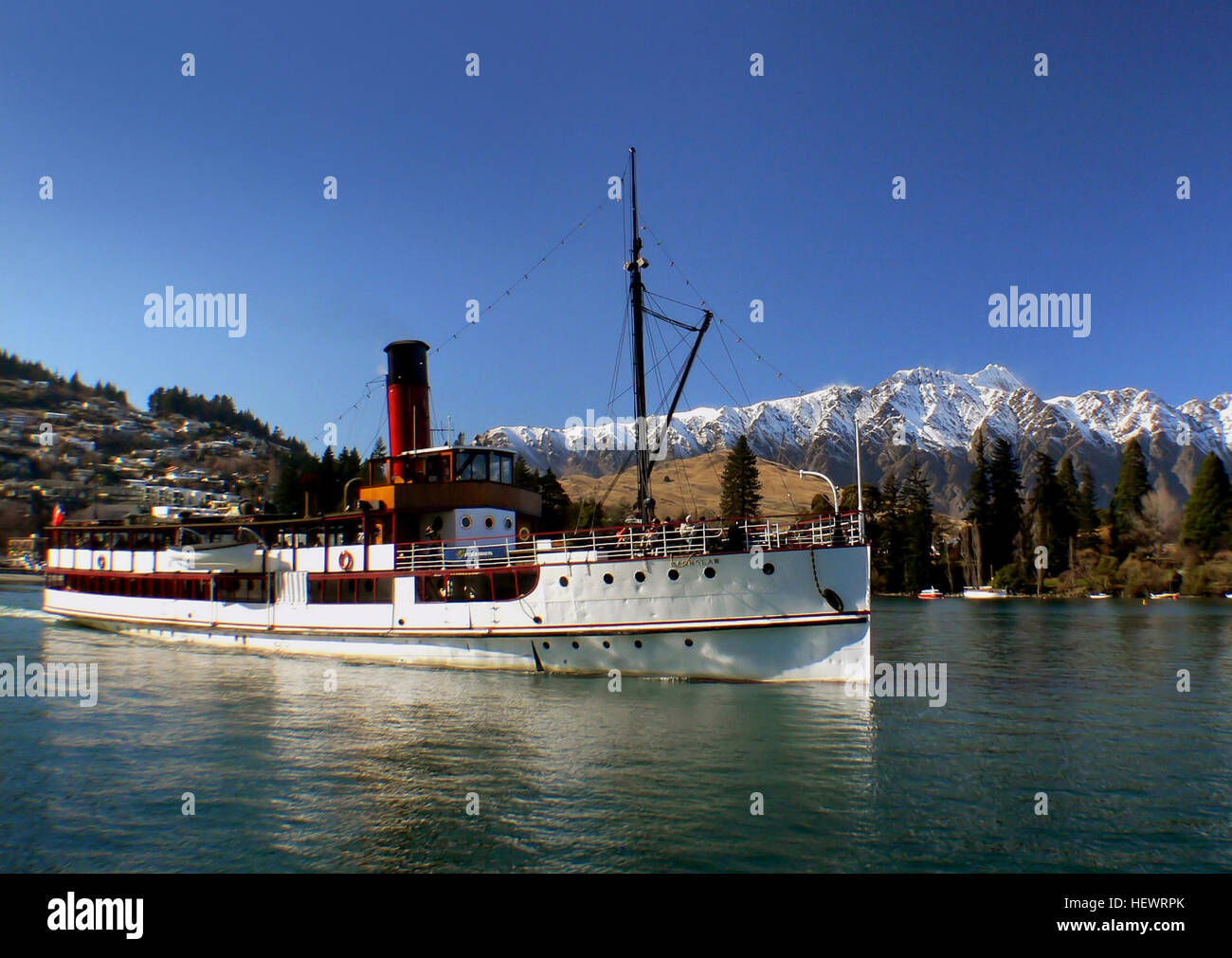 Screw steam ships hi-res stock photography and images - Alamy