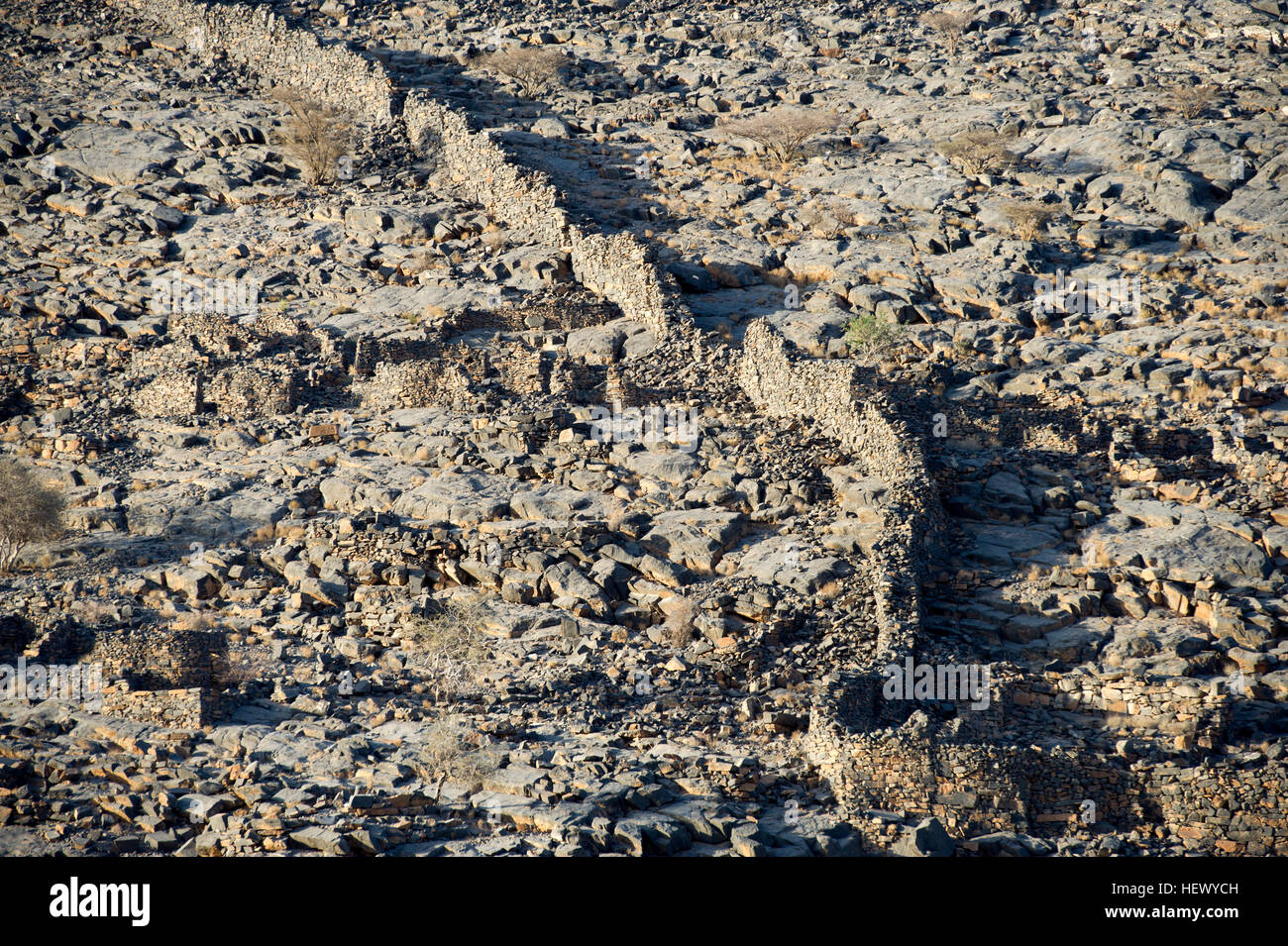 Ancient stone frame hi-res stock photography and images - Alamy