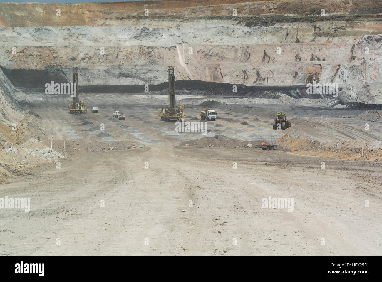 Drill rigs hi-res stock photography and images - Alamy