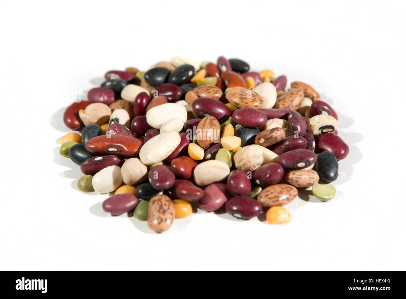 7 bean soup mix isolated on white Stock Photo - Alamy