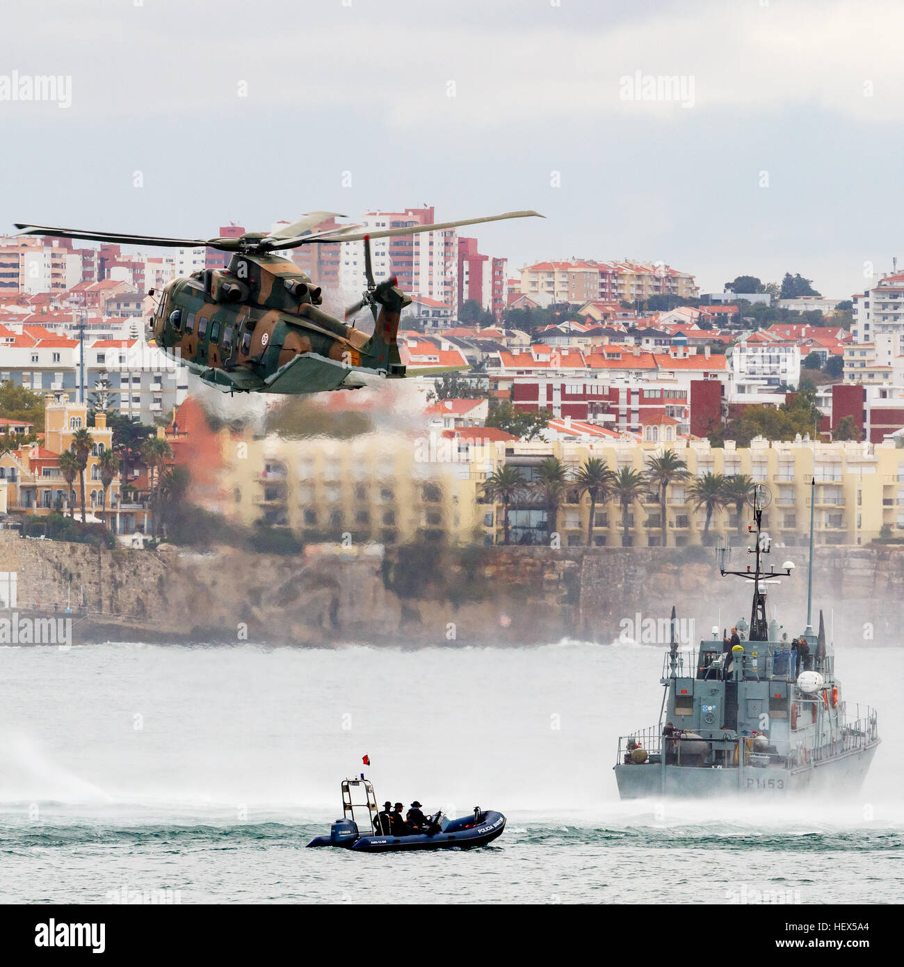Helicopter winch rescue man hi-res stock photography and images - Alamy