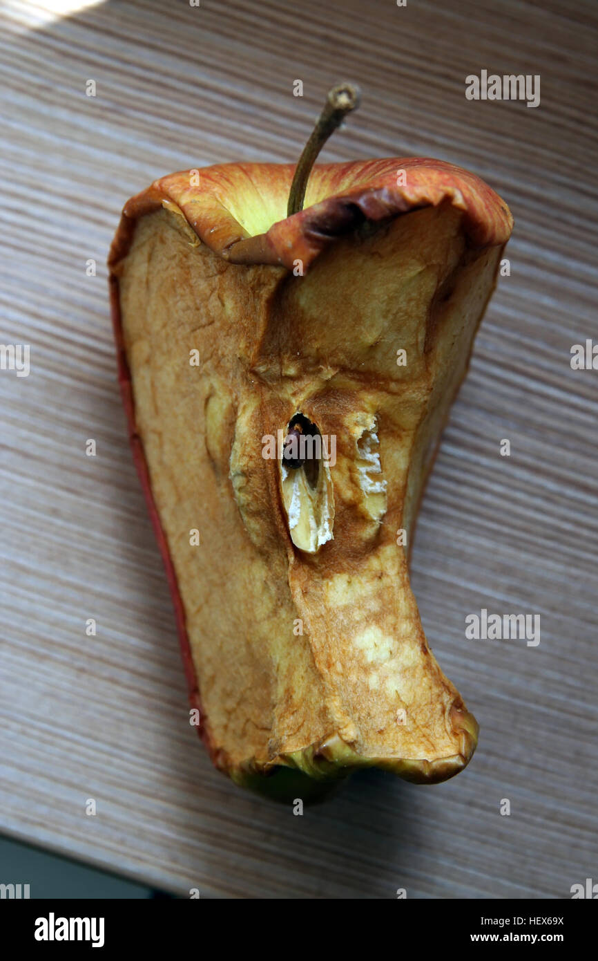 Bad apple slice hi-res stock photography and images - Alamy