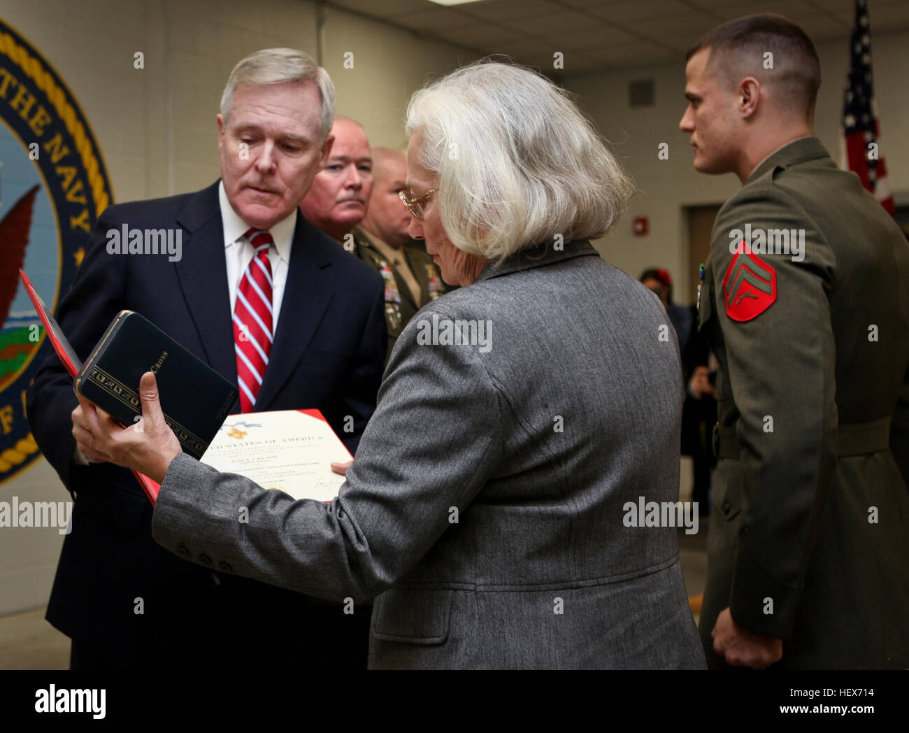 Secretary of the Navy Ray Mabus presented the Navy Cross to Donna ...