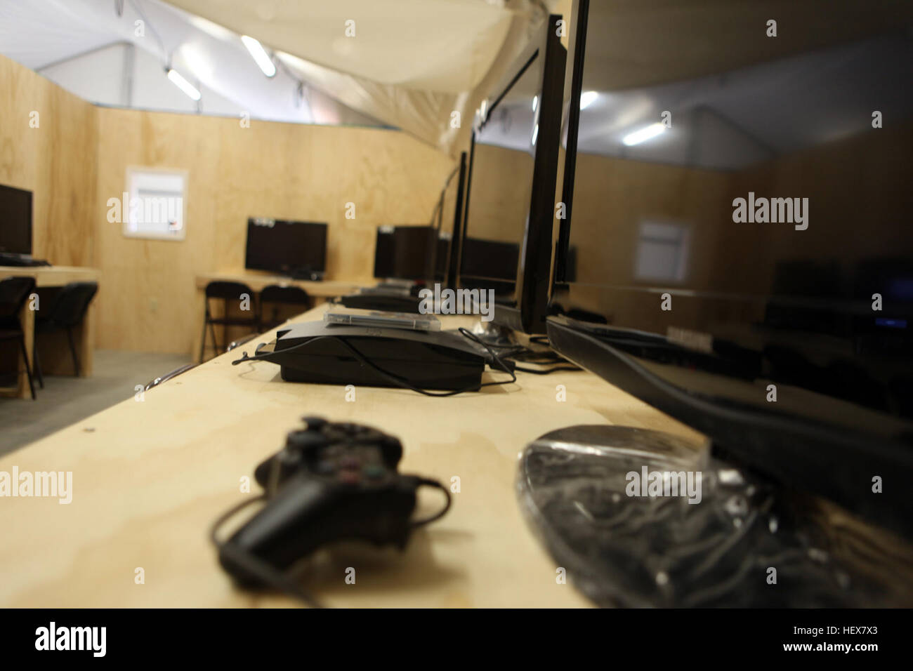 Military operations tent hi-res stock photography and images - Alamy