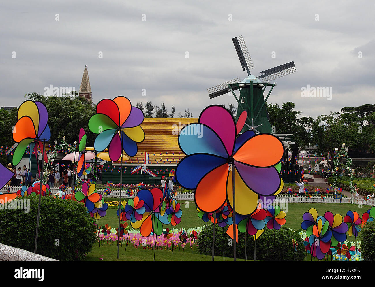 Pinwheels are a colorful, fun decoration that appeals to children ...