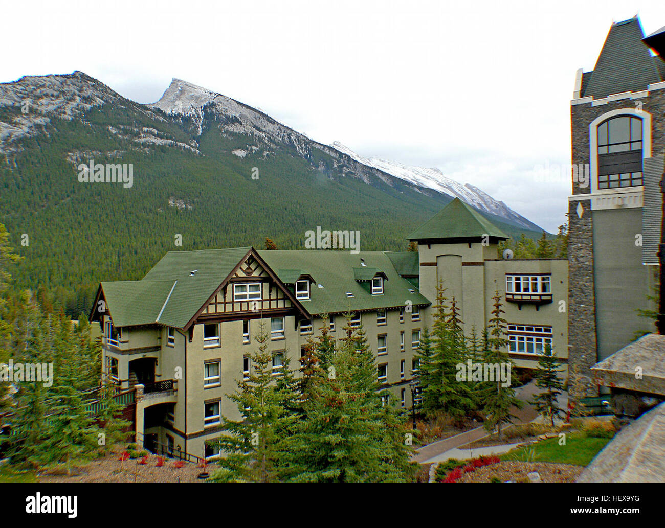 This image captures the stunning alpine scenery of Banff National Park ...