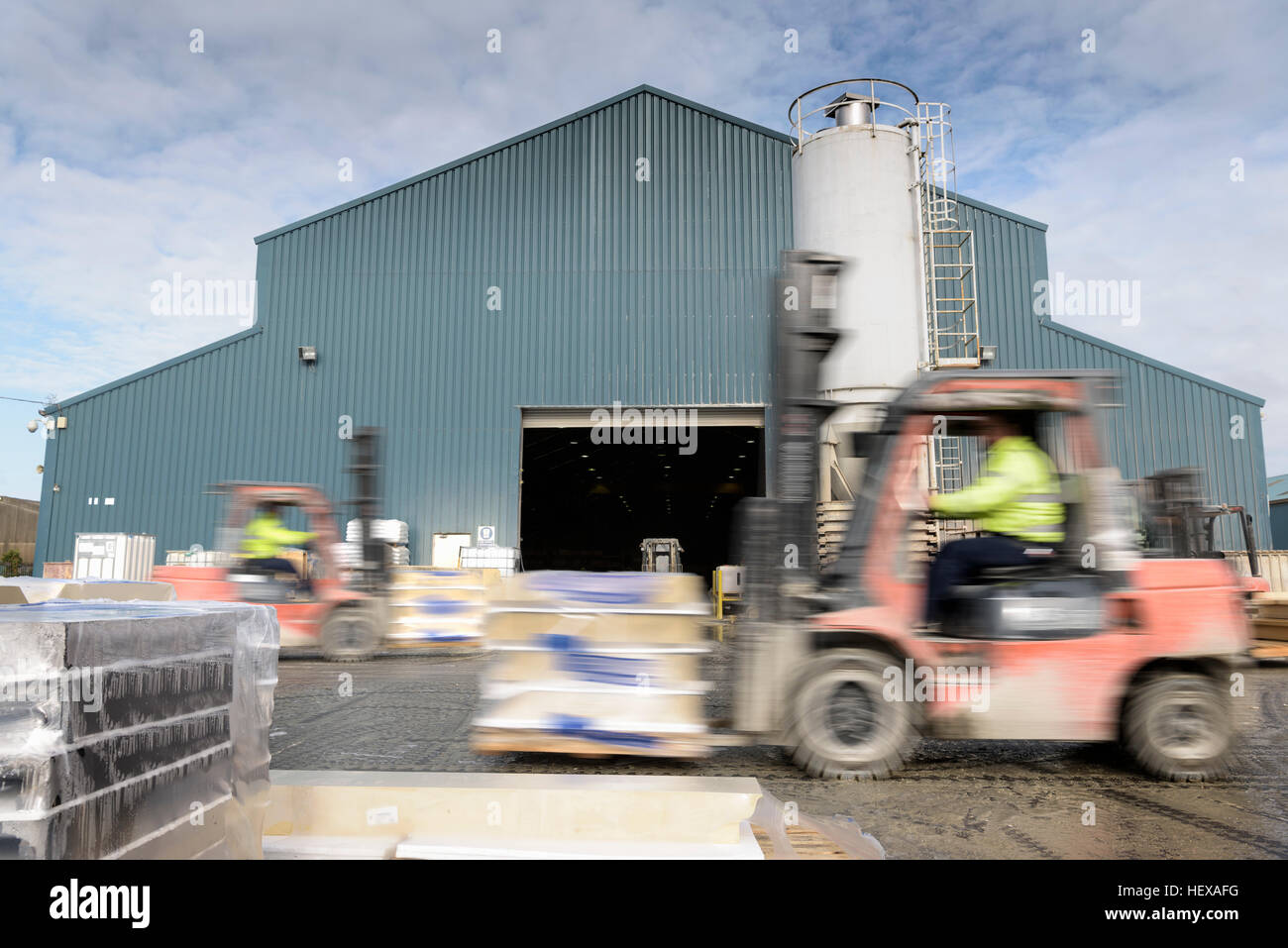 Man trucks factory hi-res stock photography and images - Alamy