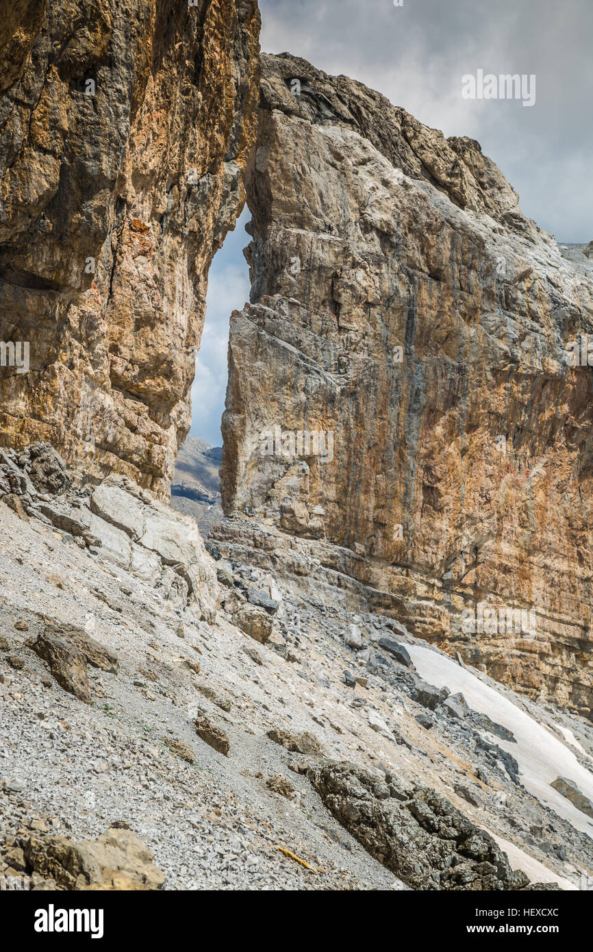 Roland Gap, Cirque de Gavarnie in the Pyrenees Stock Photo - Alamy