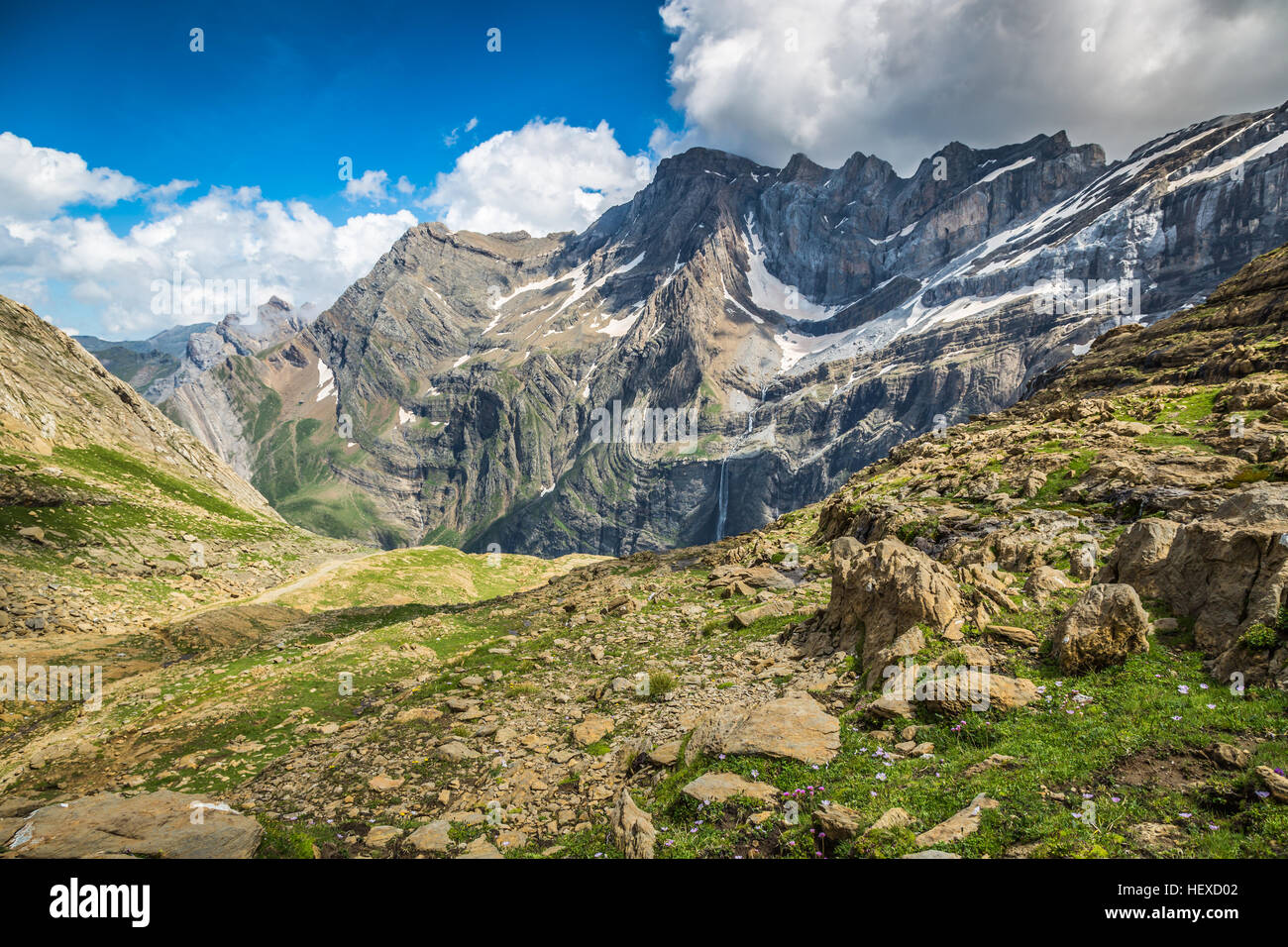Cirque de gavarnie hi-res stock photography and images - Alamy