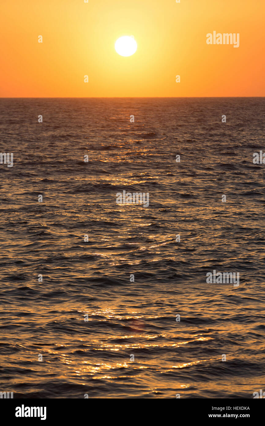 Scene sunset over sea hi-res stock photography and images - Alamy