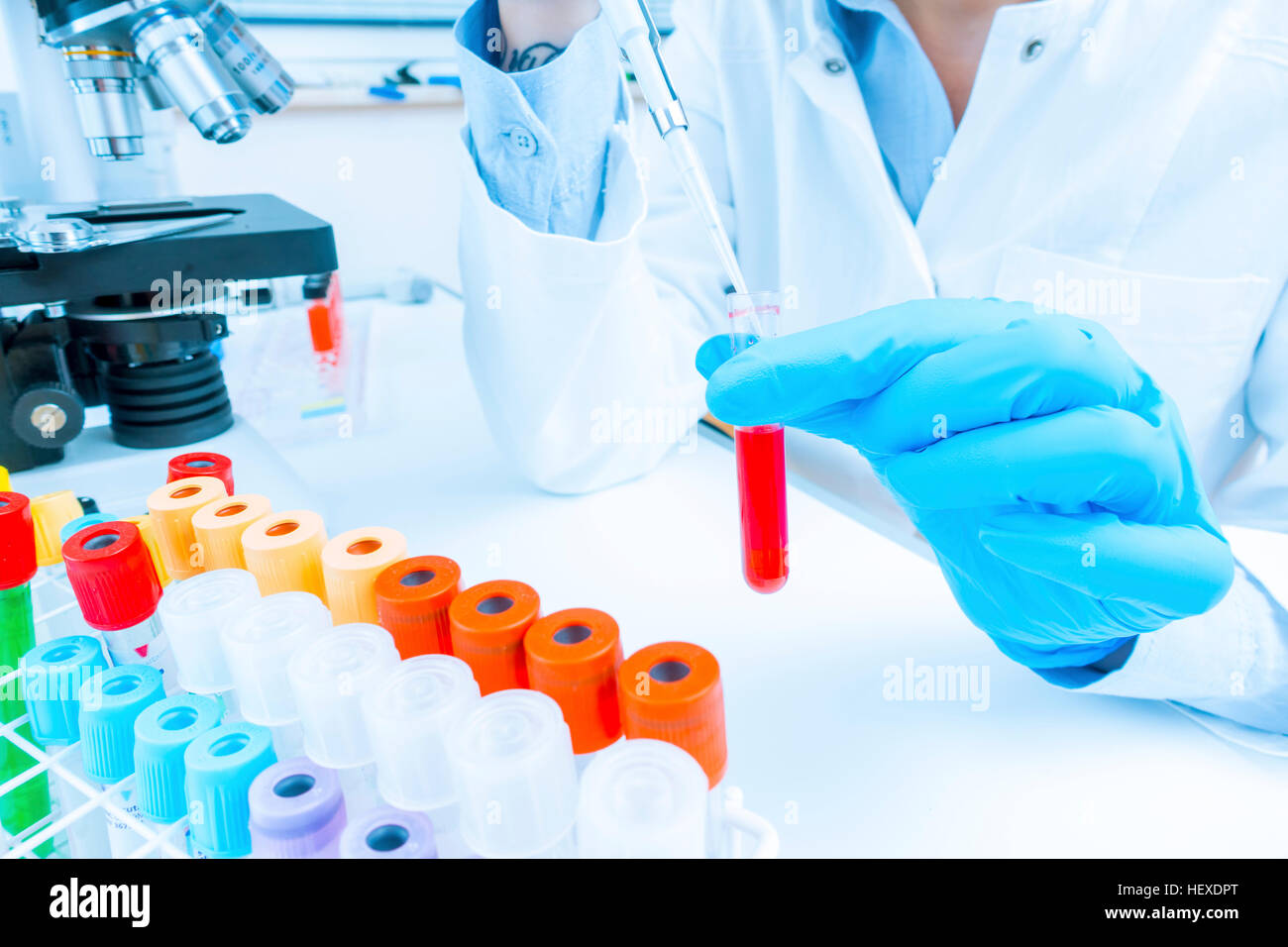 Microtubes hi-res stock photography and images - Alamy